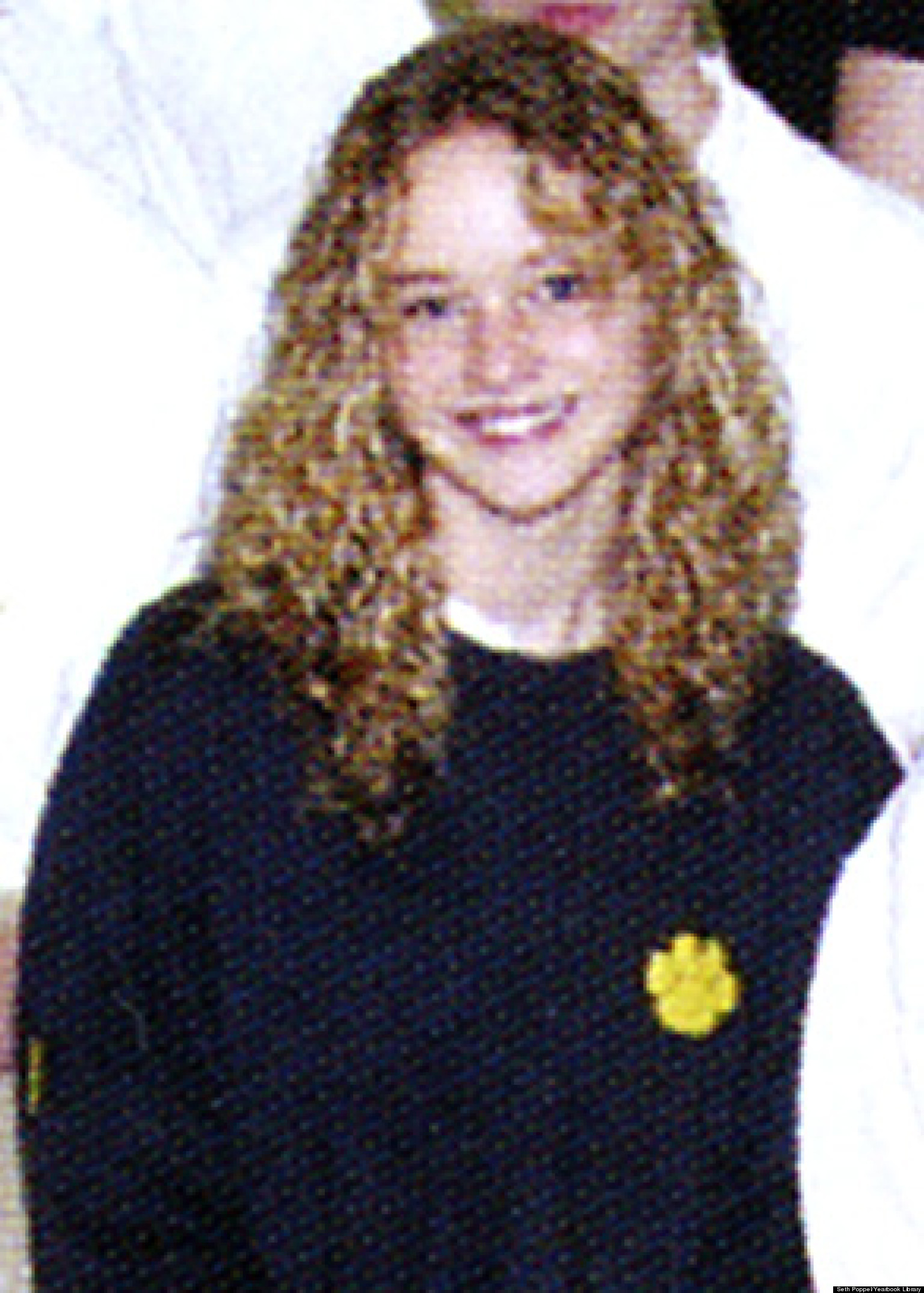 Jennifer Lawrence Yearbook Photo: Actress Bears Striking Resemblance To ...