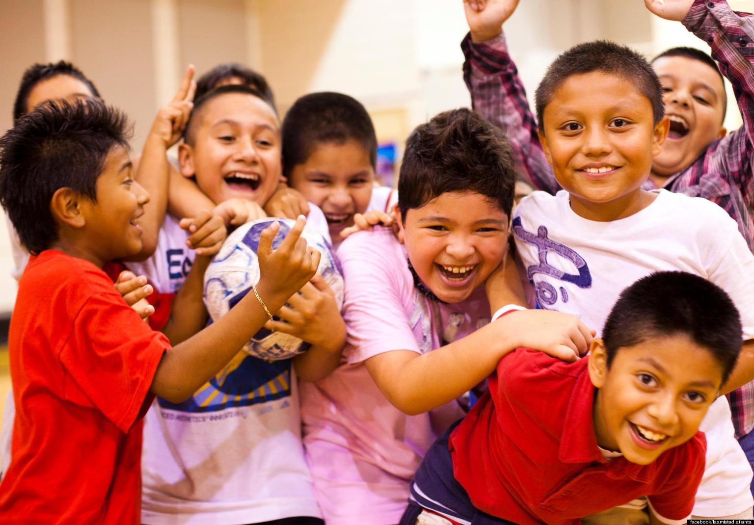 LaAmistad Helps Latinos, Parents And Children, Aclimatize To The U.S ...